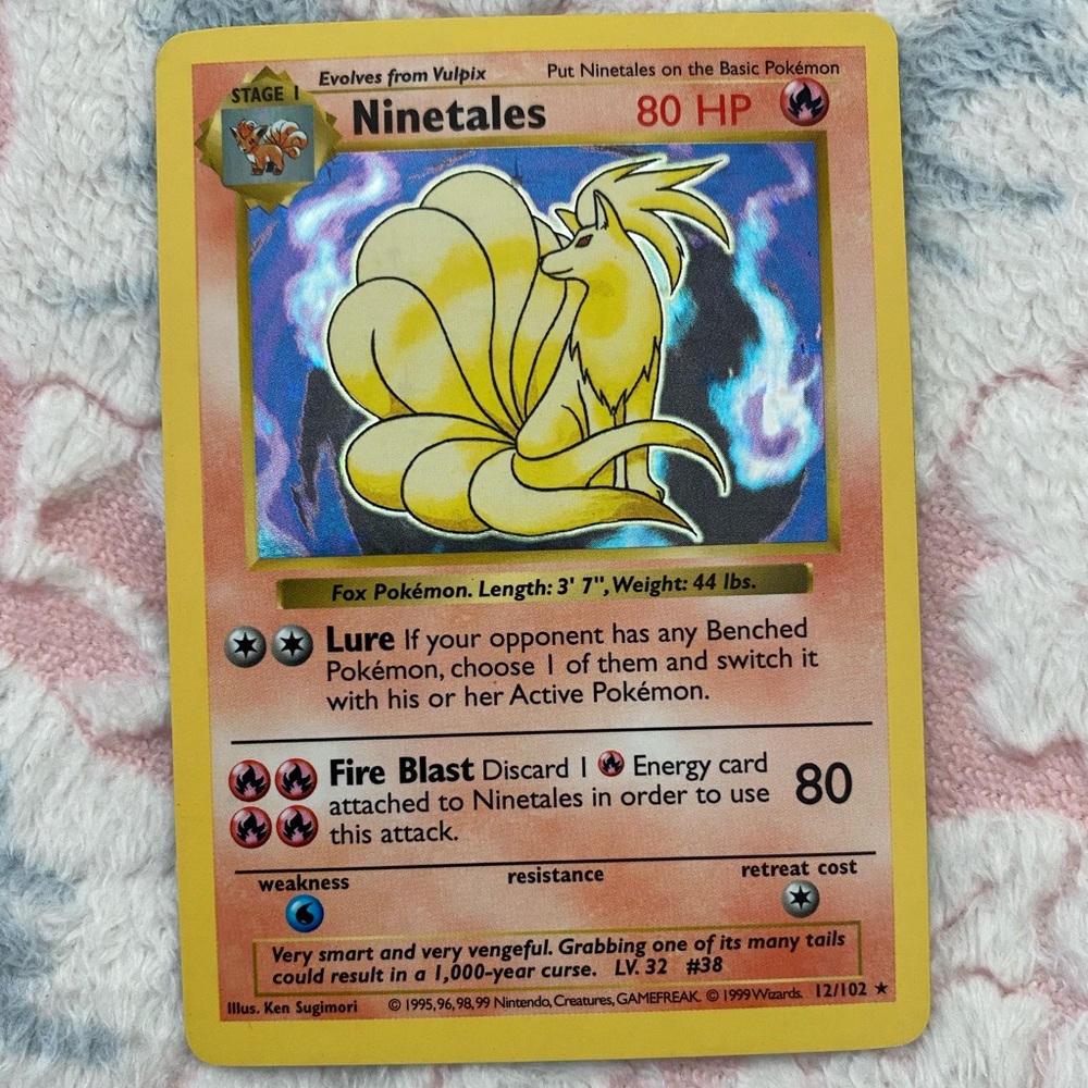 Ninetales Holographic Shadowless Card - Gem
